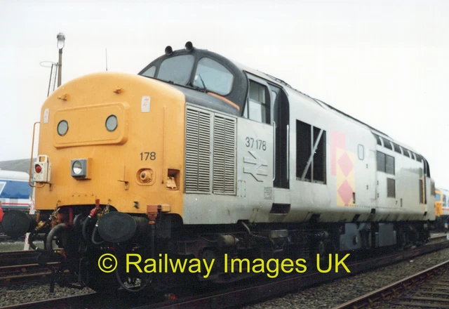 RAILWAY PHOTO 6X4 Class 37 37178 Unknown TMD c1986 £2.00 - PicClick UK