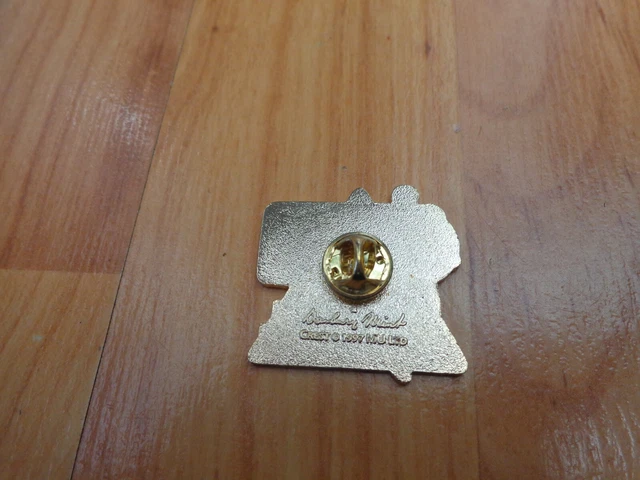 DANBURY MINT MANCHESTER Man United Greatest Player Pin Badge - Martin ...