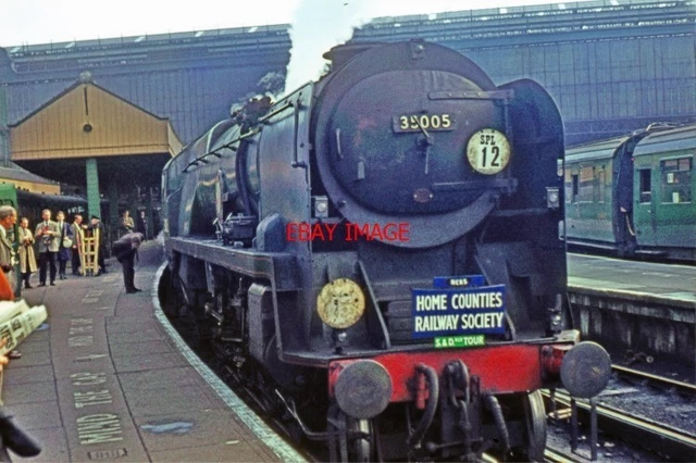 PHOTO MERCHANT Navy Class Pacific 35005 Canadian Pcific At London ...