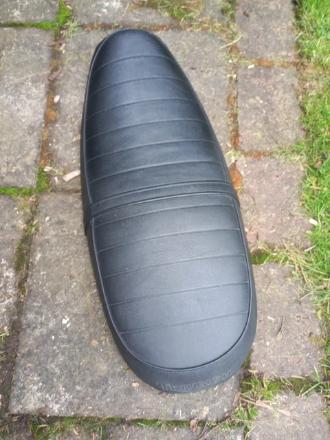 TRIUMPH BONNEVILLE T100 seat £60.00 - PicClick UK