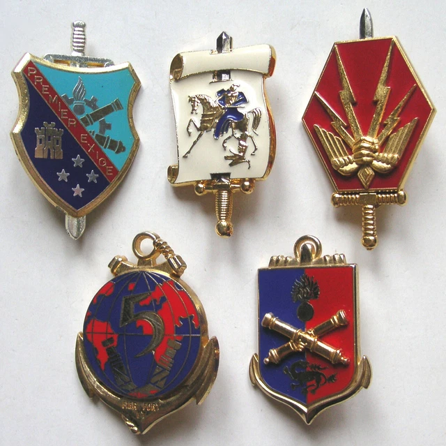 LOT 5 INSIGNES : Materiel - Ecole Artillerie - 5 Riaom Troupes De ...