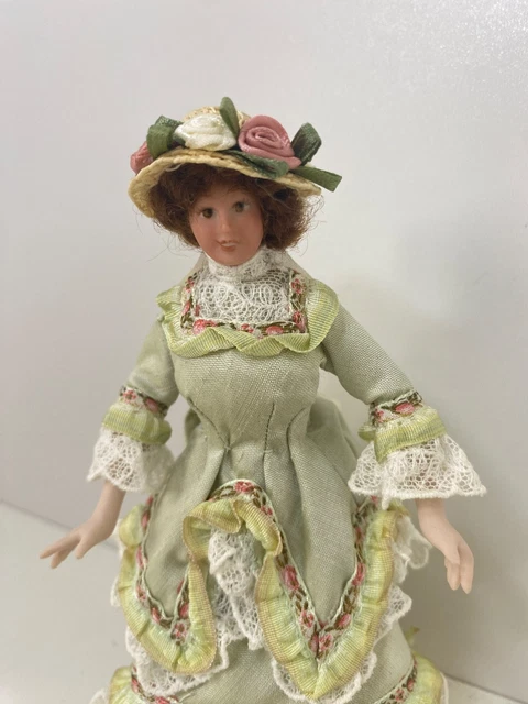 PRETTY VICTORIAN LADY In Green Ruffled Dress Dolls House Doll Artisan £ ...