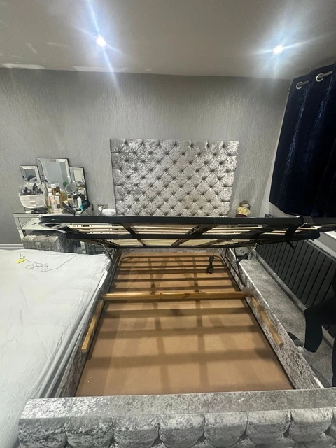 OTTOMAN STORAGE BED Gas Lift Crushed Velvet Silver King £208.70 ...