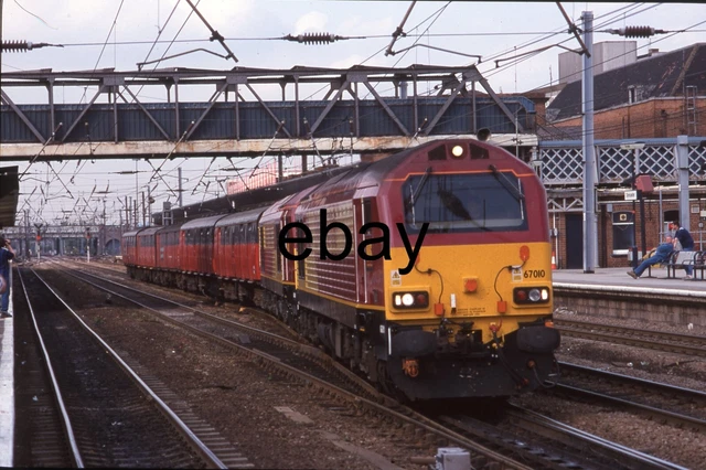 35MM RAILWAY SLIDE- EWS Diesel Electric Class 67. 67010 & 67030 ...
