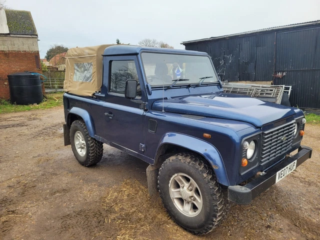 LAND ROVER DEFENDER 90 tdci pick up £0.99 - PicClick UK