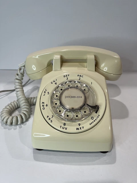 VINTAGE 1970S CREAMY WHITE Rotary Dial Desk Phone Stromberg-Carlson ...