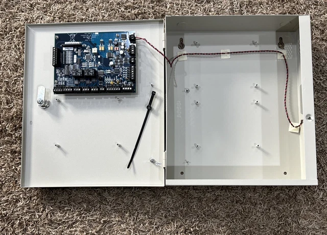 SOFTWARE HOUSE RM-DCM-2 Door Control Module In Metal Enclosure $89.99 ...