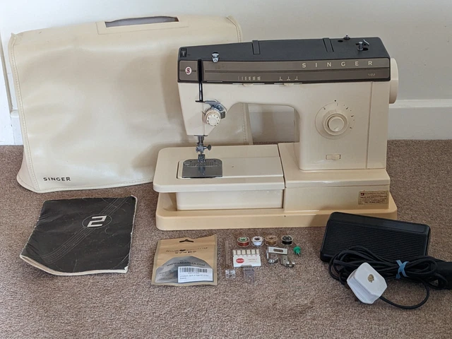 SINGER ELECTRIC SEWING Machine 7102 from 1980's - spares or repair £5. ...