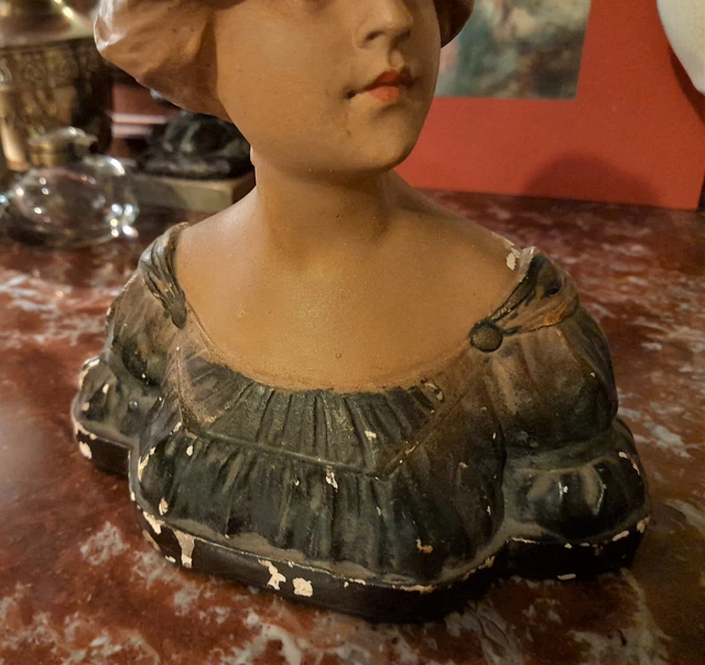 Buste Femme Platre Ancien