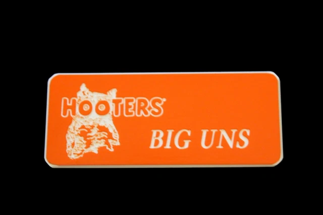 HOOTERS UNIFORM BIG Uns Name Tag Nametag Waitress Bartender Badge Pin £ ...