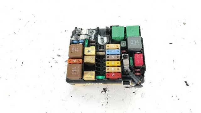 MODULE DE BOITE a fusibles OPEL CORSA 75kw Diesel 2020 1.5 YH01 ...