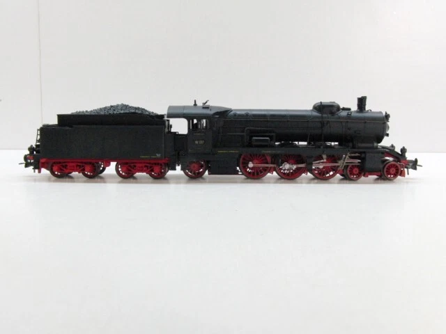 ROCO H0 41095 Dampflok BR18 137, DC, Licht, NEM, TOP o.OVP, geprüft ...