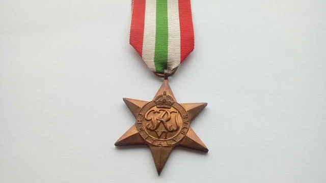 ORIGINAL BRITISH - WW2 ITALY STAR FULL SIZE MEDAL REDUCED £14.99 ...