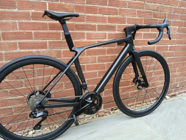 2025 TREK MADONE SL DI2 Gen 8- Upgraded Wheels and Brakes - Medium £ ...