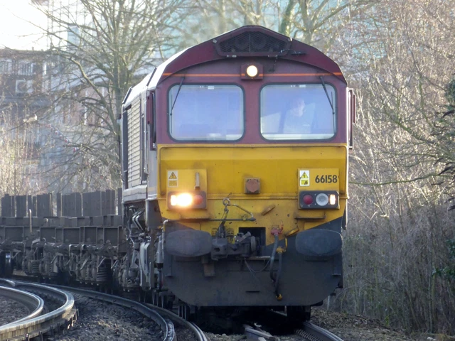 RAILWAY PHOTO - 66158 Dollands Moor to Doncaster Belmont Yard 4E26 ...