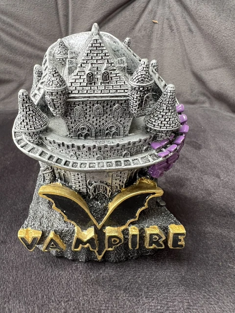 CHESSINGTON WORLD OF Adventures Vampire Ride Resin Statue Merlin EUR 29 ...