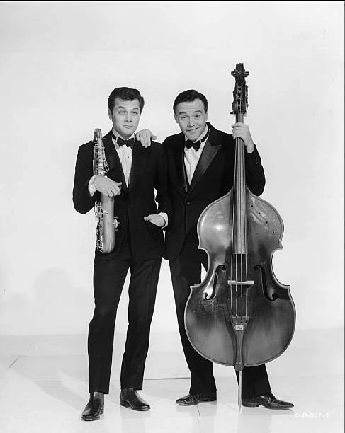 TONY CURTIS JACK Lemmon in the film Some Like it Hot by Billy - 1950s ...