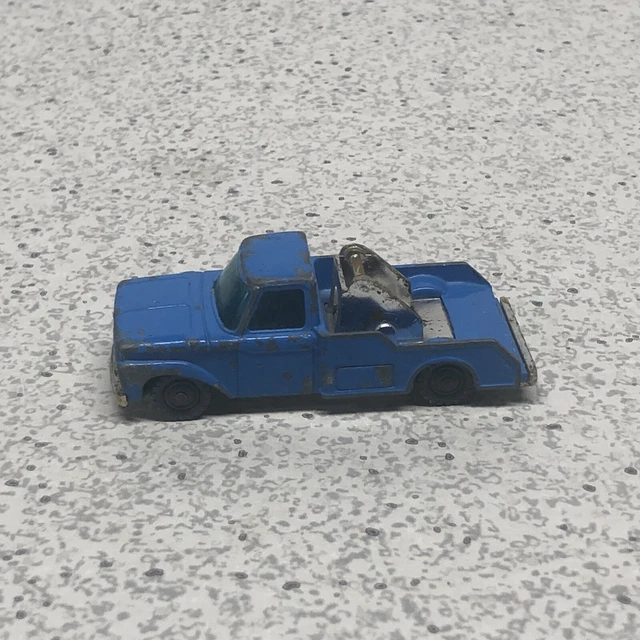 VINTAGE HUSKY 1:64 Diecast Metal 1965 Ford F350 Tow Truck Missing Hook ...