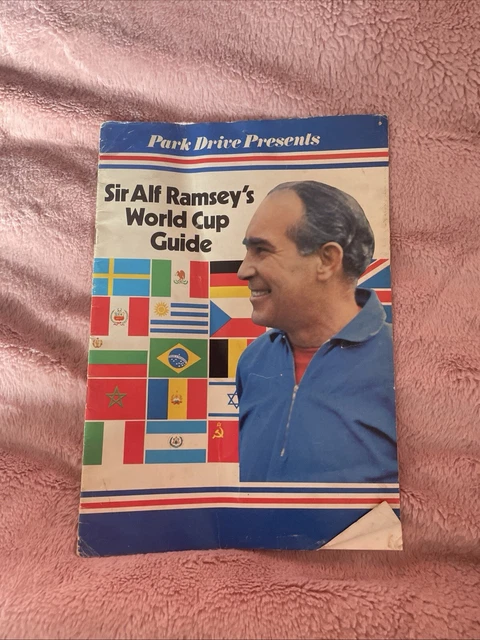 A COLLECTION OF VINTAGE FOOTBALL MAGAZINES 1970’s £22.50 - PicClick UK