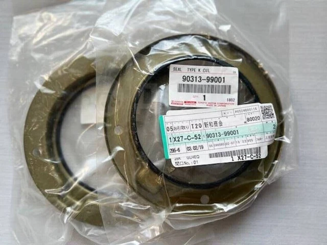 TOYOTA LEXUS GENUINE New Land Cruiser 100 LX470 SEAL， DUST Left & Right ...