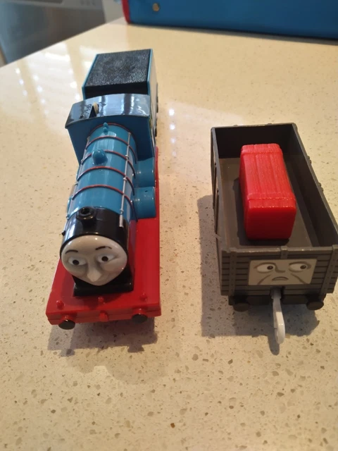 GORDON - THOMAS & Friends Trackmaster Train with Open Wagon $54.00 ...