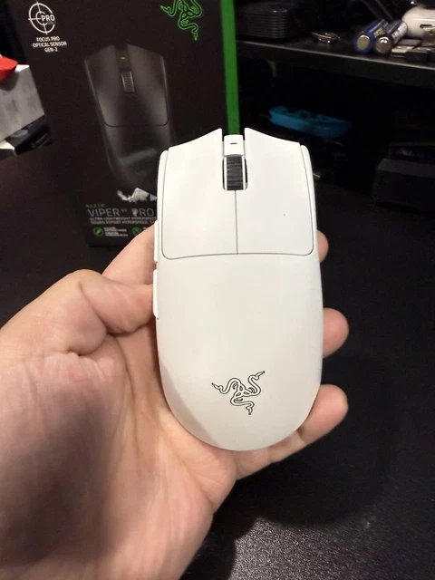RAZER VIPER V3 Pro White- Lightweight Wireless Gaming Mouse Tested No ...