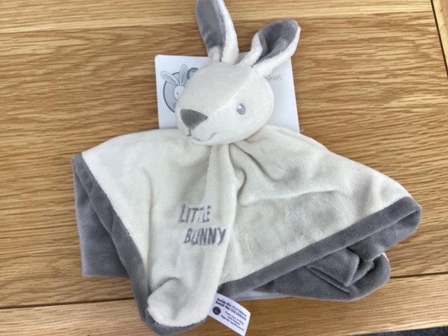 NEW BEAMFEATURE LITTLE bunny comforter blankie baby soother soft toy ...