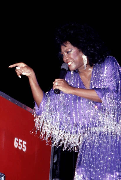 SINGER PATTI LABELLE performs at the Auditorium Theatre 1986 OLD MUSIC ...