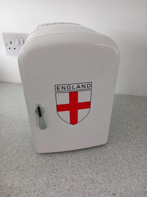 SLEMCKA 4 LITRE England Portable cooler 12v and 240v Boxed £15.99 ...