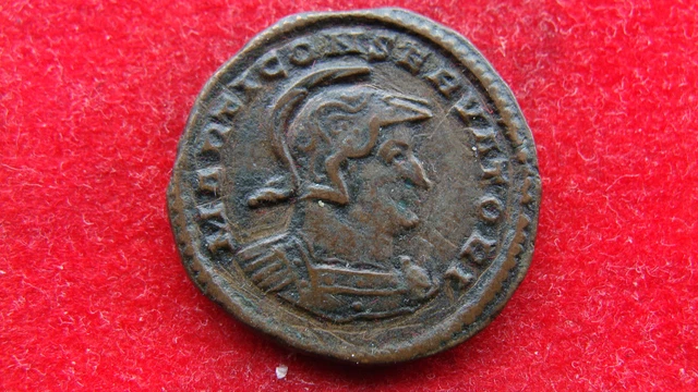 CONSTANTINO I( FOLLIS,5,68 gr, bronce) muy raro, dos bustos. EUR 39,00 ...