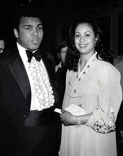 MUHAMMAD ALI & Wife Veronique During Inaugural Gala 1977 Tv Old Photo ...