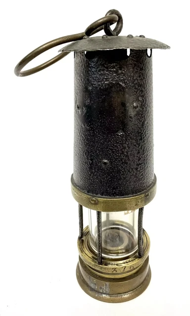 GENUINE ANTIQUE / Vintage DAVIS DERBY Miners Lamp w30 £99.48 - PicClick UK