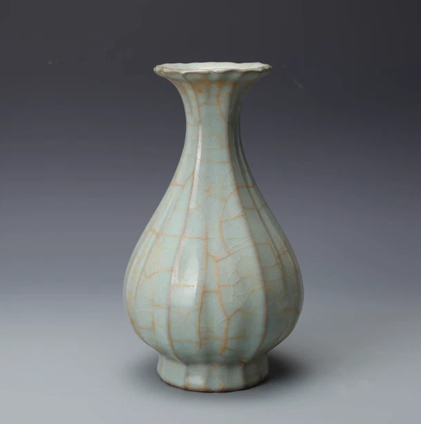 NICE CHINESE COLLECTABLE Art Hand Painting GuanKiln Porcelain Vase £199 ...