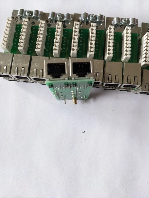 TKM PATCH PANEL 19 Zoll 2-Port RJ-45 Module, 11 Stück EUR 30,00 ...