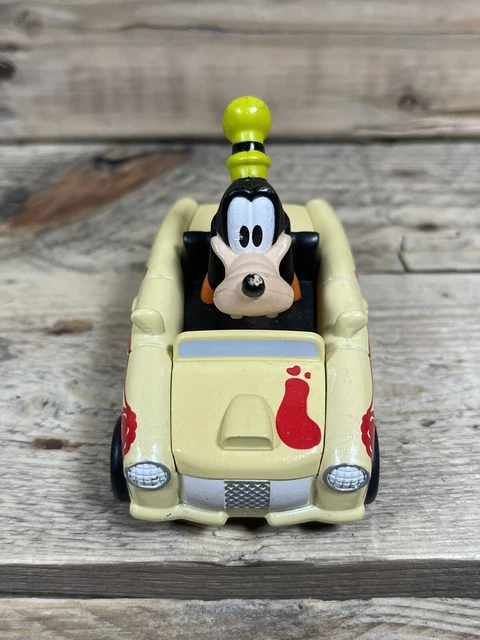 GOOFY ROADSTER RACERS Die Cast Car Disney Mattel 2016 Yellow Figure 4 ...