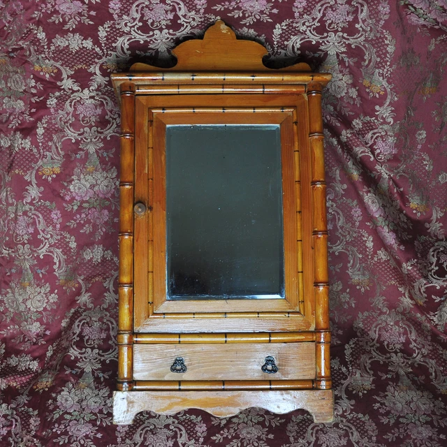 GRANDE ARMOIRE EN bois pour poupée ancienne / Antique large doll wood furniture EUR 80,00 ...