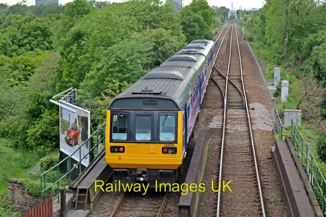 RAILWAY PHOTO CLASS 142 DMU - Northern Rail Class 142 142038 Bredbury ...