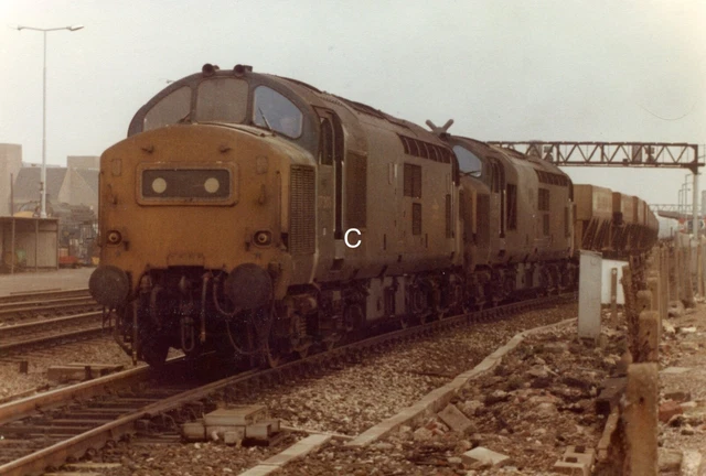 BRITISH RAILWAY B.R Photograph Class 37 - 37203 & 37204 At Swindon 23 ...