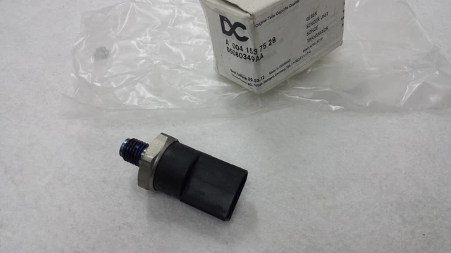 ORIGINAL MERCEDES BENZ capteur pression de carburant Fuel rail pression ...