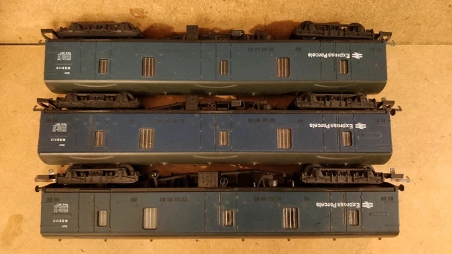 3 LIMA BR blue Express Parcels GUV parcel Coaches for 00 Gauge Train ...