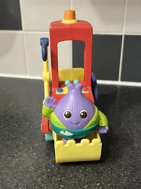 CBEEBIES MOON & Me Bumper Roller Vehicle And Mr Onion Figure Playset ...