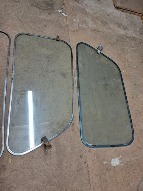 CLASSIC MINI OPENING Rear Quarter Windows Various Glass And Frame Parts ...
