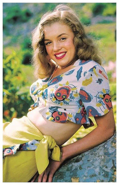 SEXY MARILYN MONROE actress PIN UP PHOTO postcard - Publisher RWP 2003 (20) EUR 2,50 - PicClick DE