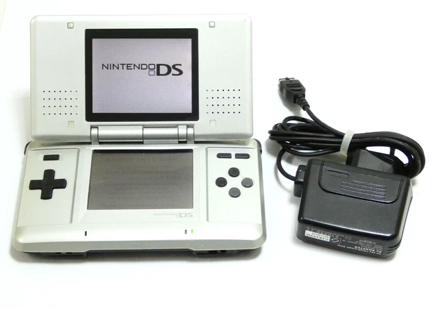CONSOLE PORTABLE NINTENDO Ds Tank Grise Avec Chargeur Generique Gba EUR ...