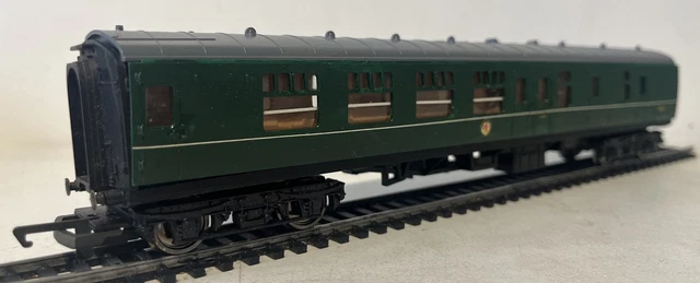 REPAINTED TRIANG OO Gauge R0623 Green Coach Carriage S2407 With Metal ...