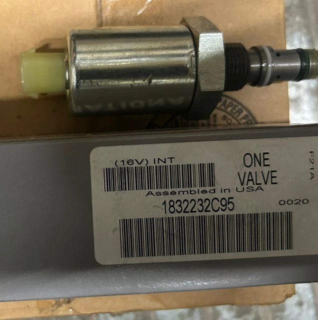 NEW NAVISTAR/ INTERNATIONAL OEM VALVE, ASSY IPR 1832232C95 $209.27 ...