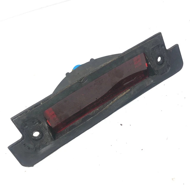 LAND ROVER DISCOVERY 2 Rear Brake Light Boot Tailgate High Level Centre ...