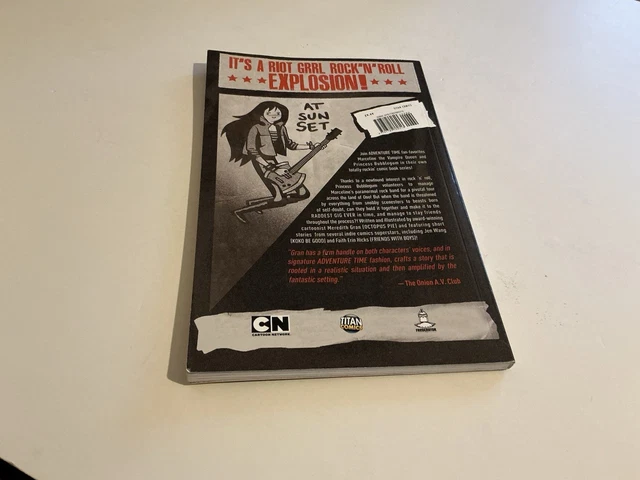 ADVENTURE TIME Mareline & The Scream Queens Graphic Novel £9.99 ...