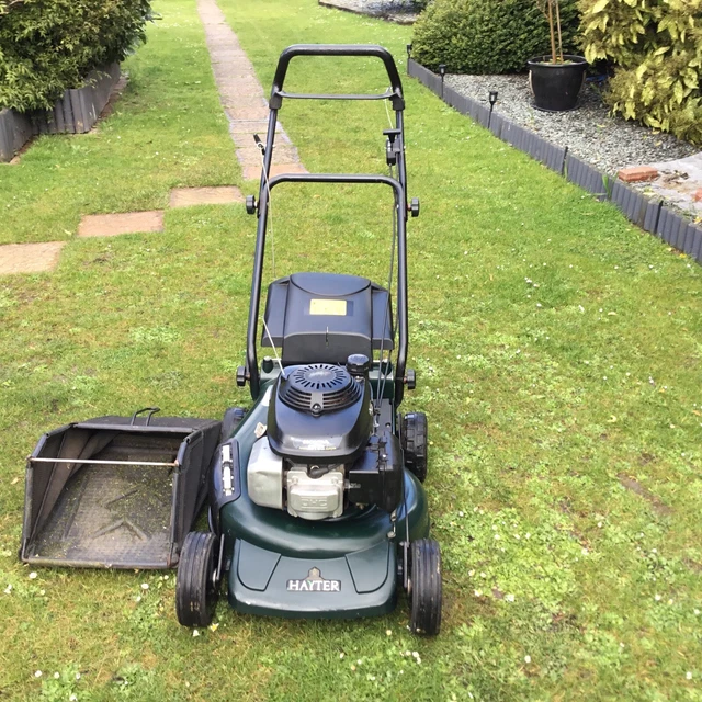 HAYTER HARRIER 48 Petrol Lawn Mower 4 Wheeled Push Mower £250.00 ...
