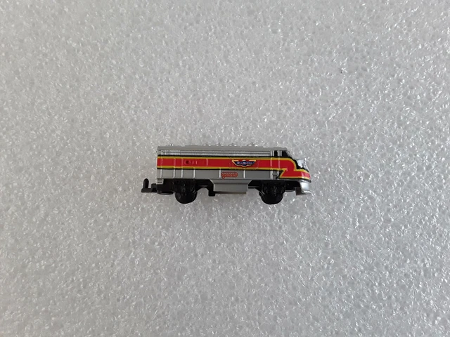 MICRO MACHINES Super Chief F-9 Locomotive micromachines galoob BOCS 8 ...